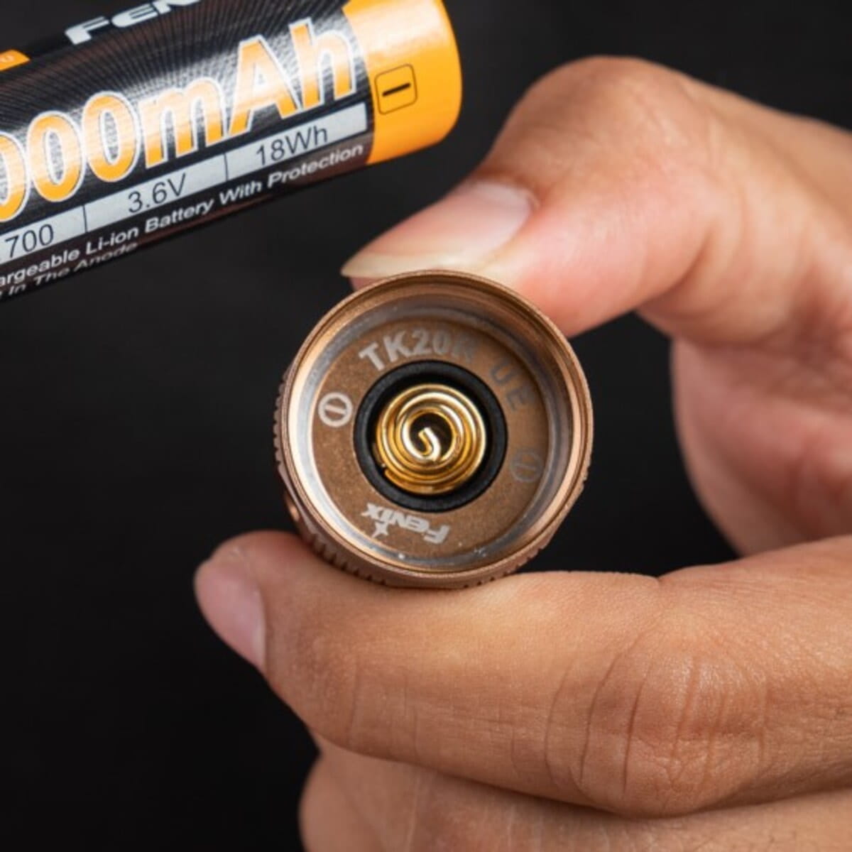 Phân biệt đèn pin cao cấp và đèn pin kém chất lượng như thế nào?